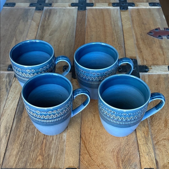 Threshold | Dining | Set Of 4 Threshold Mugs Kingsland Pattern Rich ...